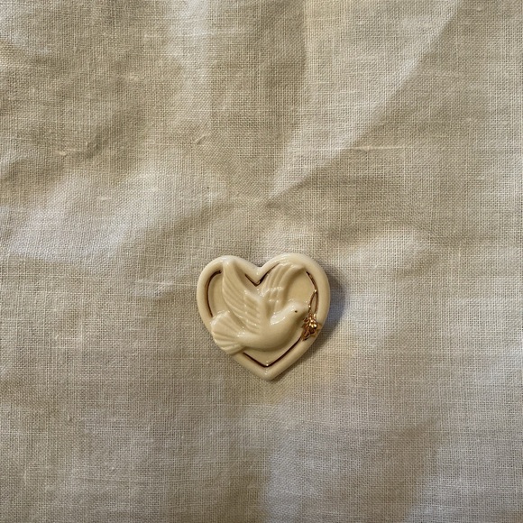 Lenox James | Jewelry | Lenox Heart Brooch With Dove Design | Poshmark